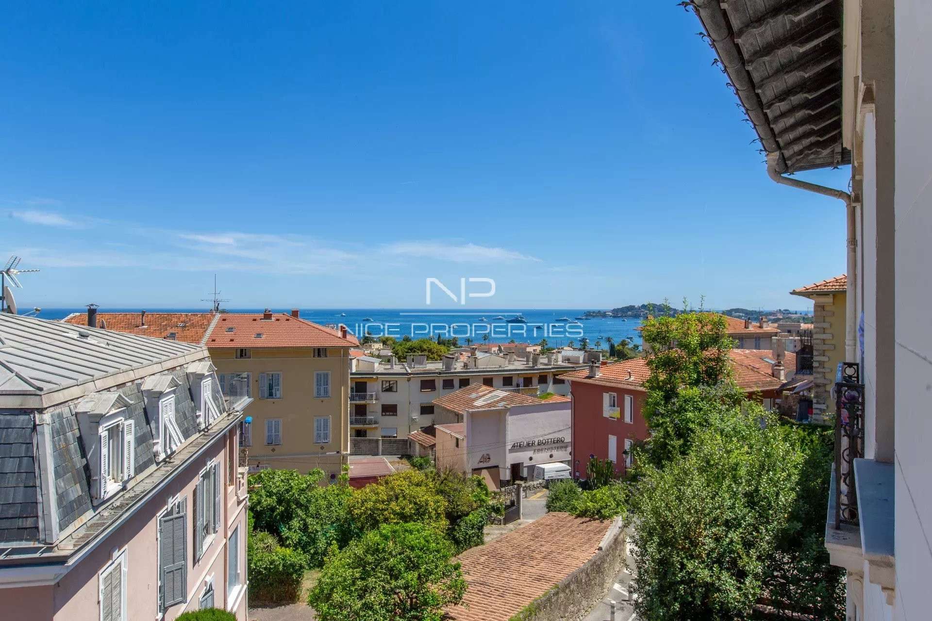 Appartement de luxe à vendre à Beaulieu-sur-Mer : 690 000€ | 80m²