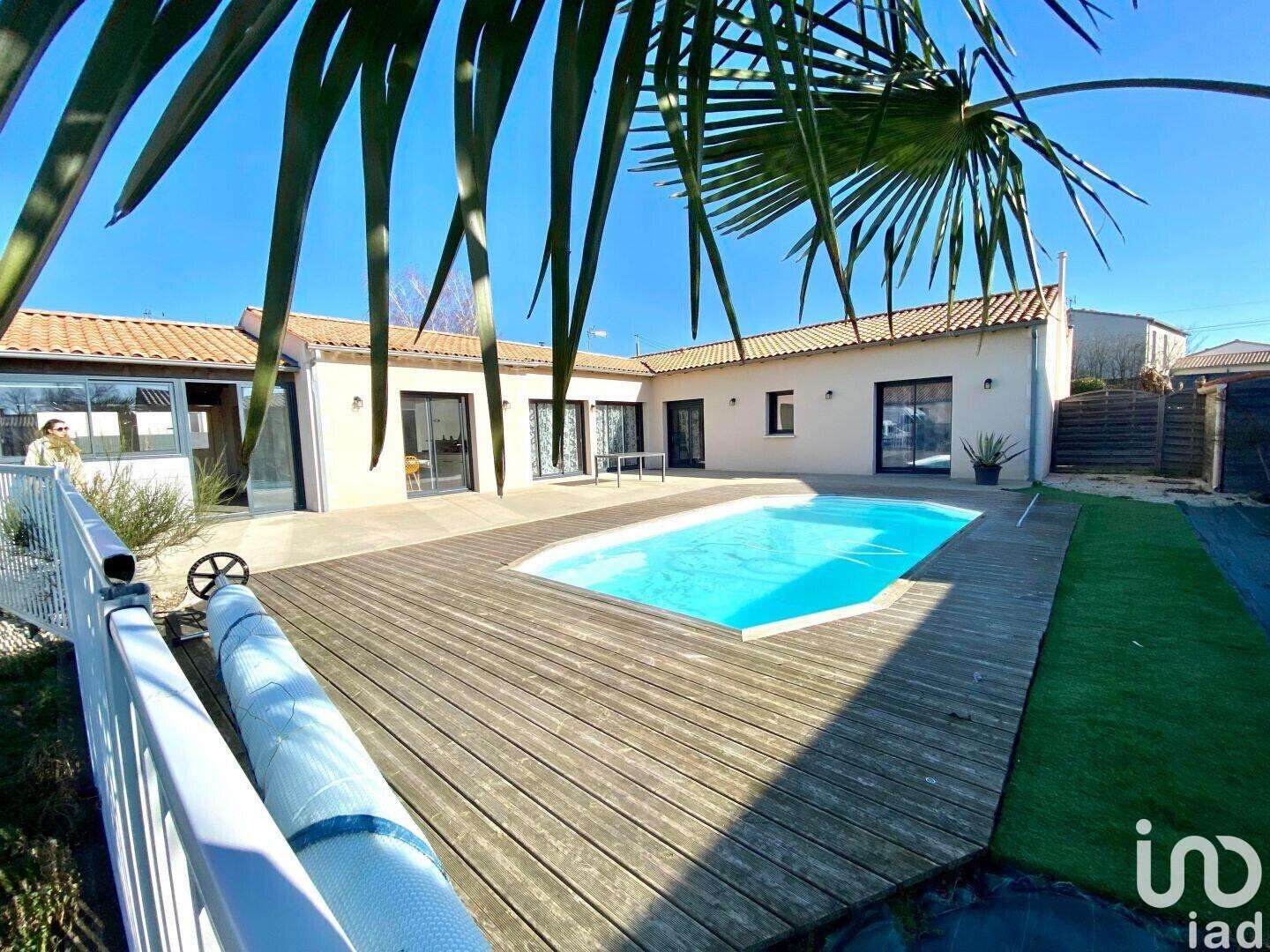 Vente Villa Bessines : 500 000€