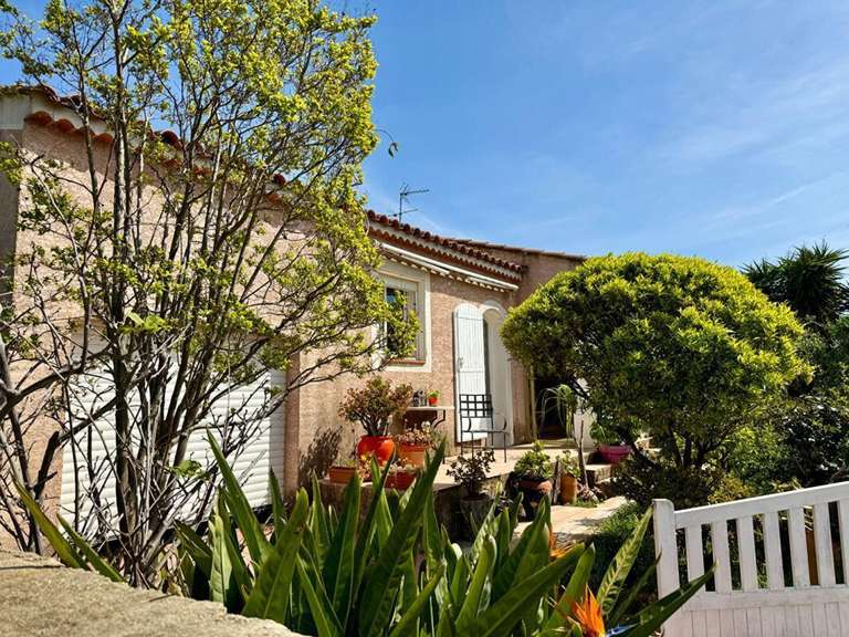 House for Sale Bormes-les-Mimosas - BellesPierres