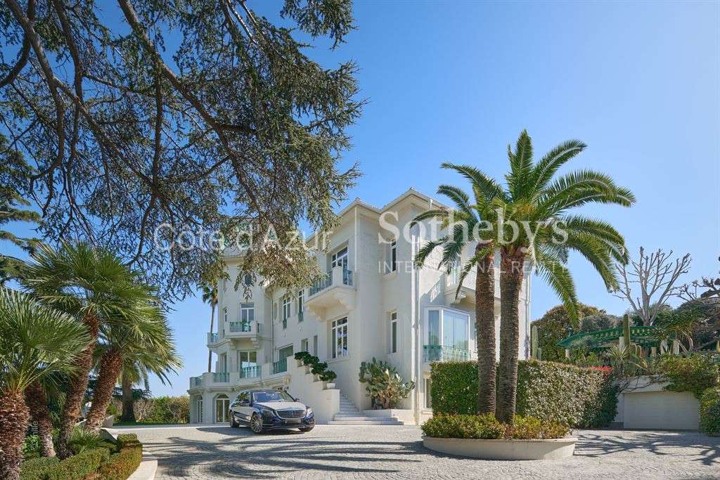 Maison de luxe avec Vue sur mer à vendre à Cap-d-antibes : 45 000 000 ...