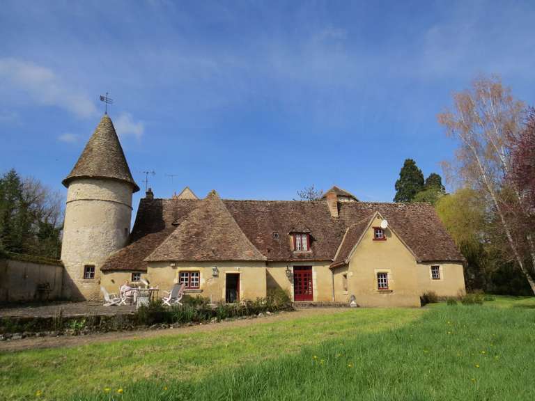 Theneuille : Maison, villa et propriété à vendre - BellesPierres
