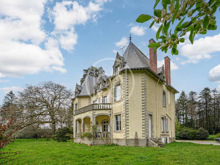 Château à Lorient - Vente de luxe - BellesPierres