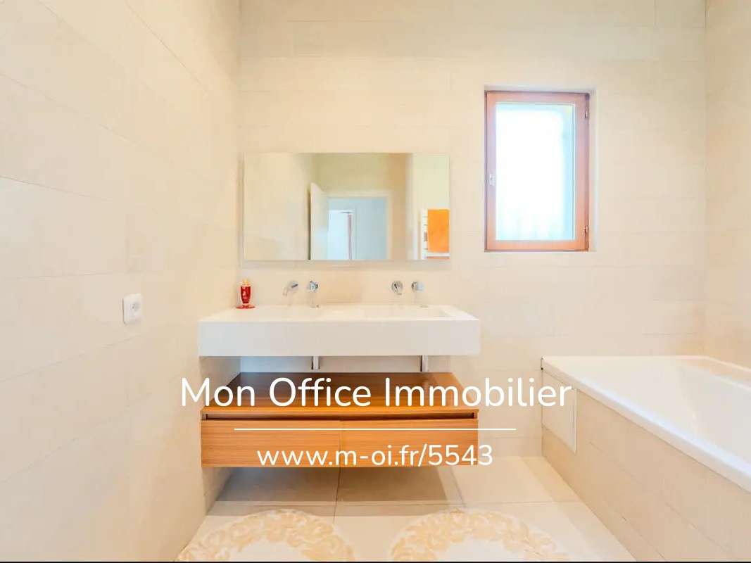 Maison de luxe à vendre à Saint-Raphaël : 890 000€ | 156m²