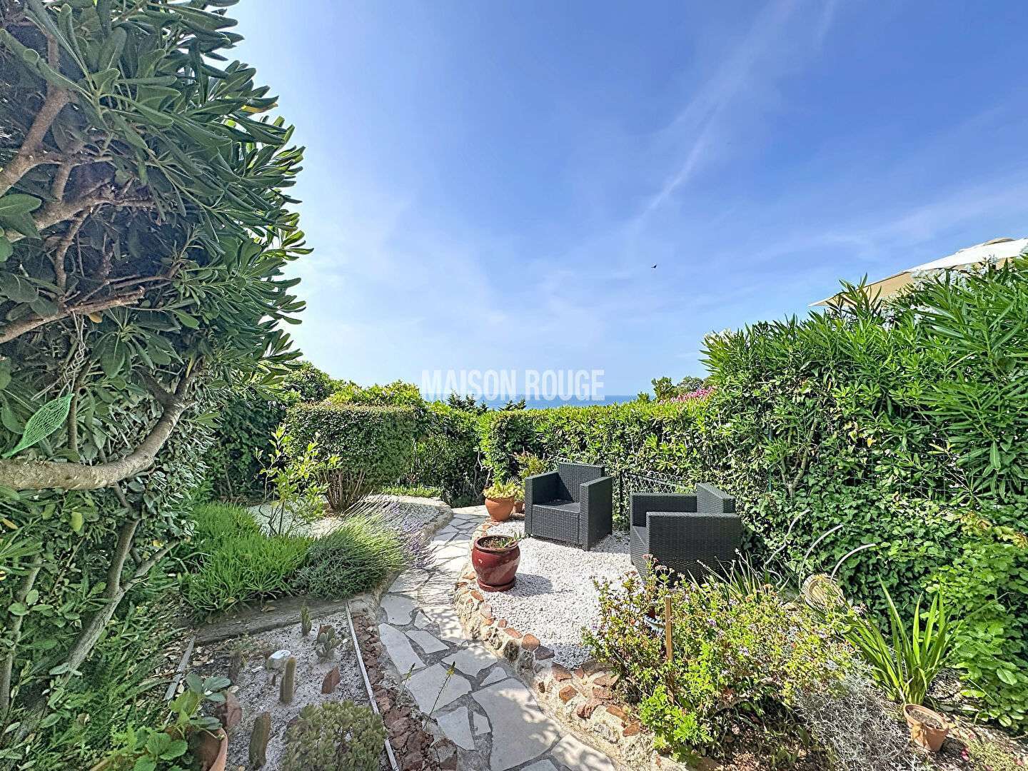 Maison de luxe avec Vue sur mer à vendre à Saint-Raphaël : 635 000