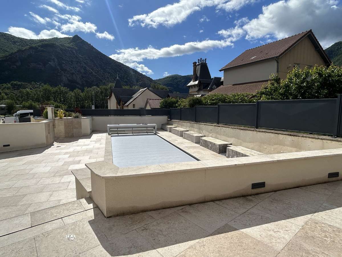 Manoir à vendre à Tarascon-sur-Ariège : 2 080 000€ | 1000m²