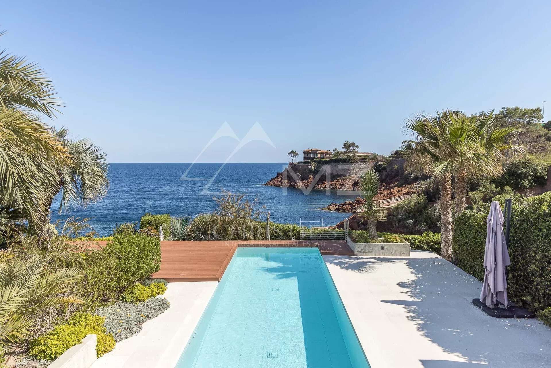 Villa de luxe à vendre à Théoule-sur-Mer : 11 850 000€ | 530m²